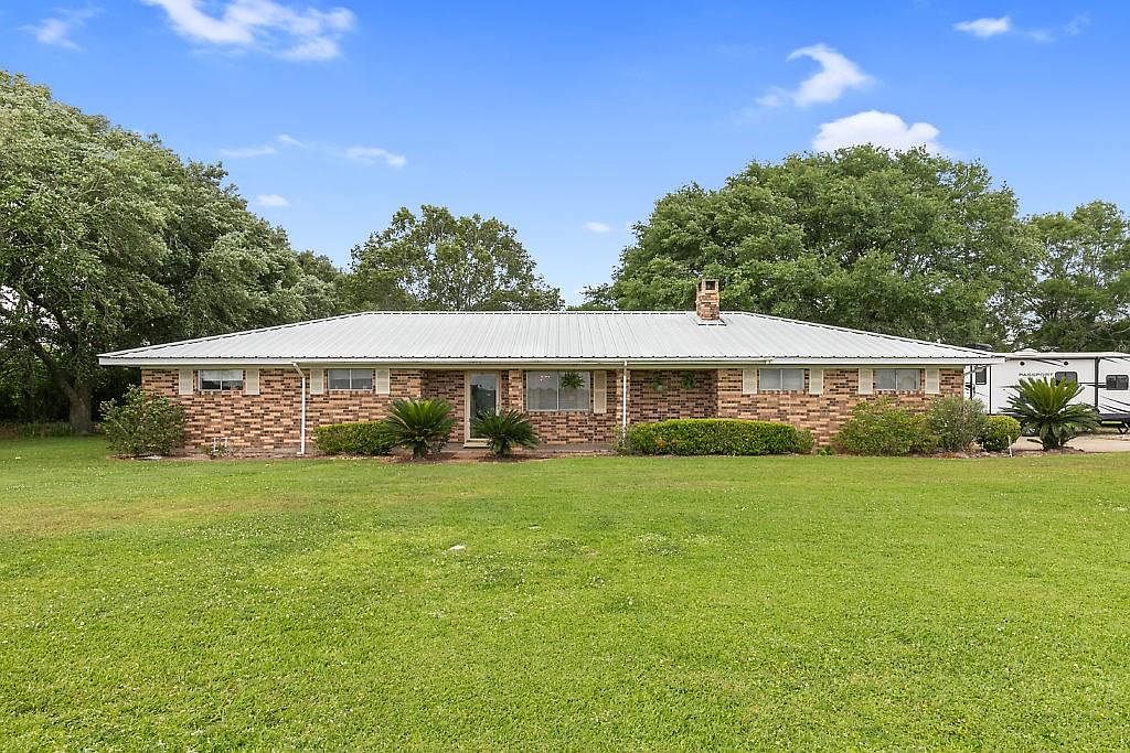 3484 Lantz Rd, Jennings, LA 70546 | Zillow