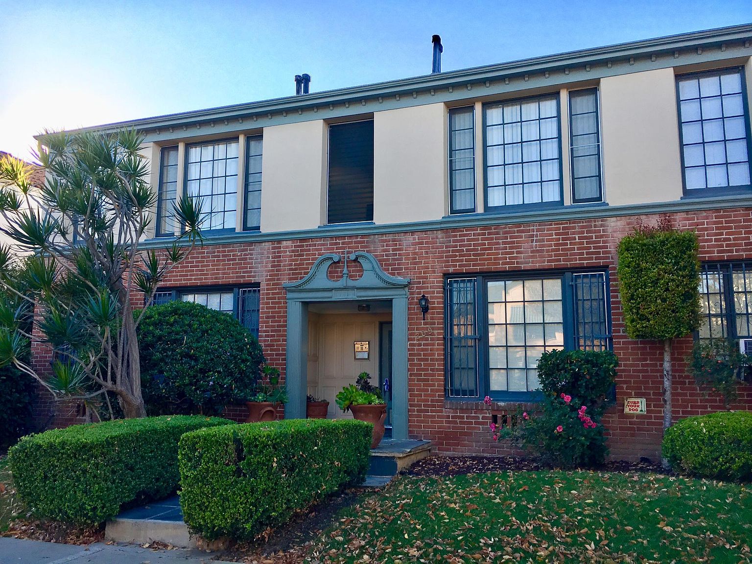 209 S Reeves Dr APT 1, Beverly Hills, CA 90212 | Zillow