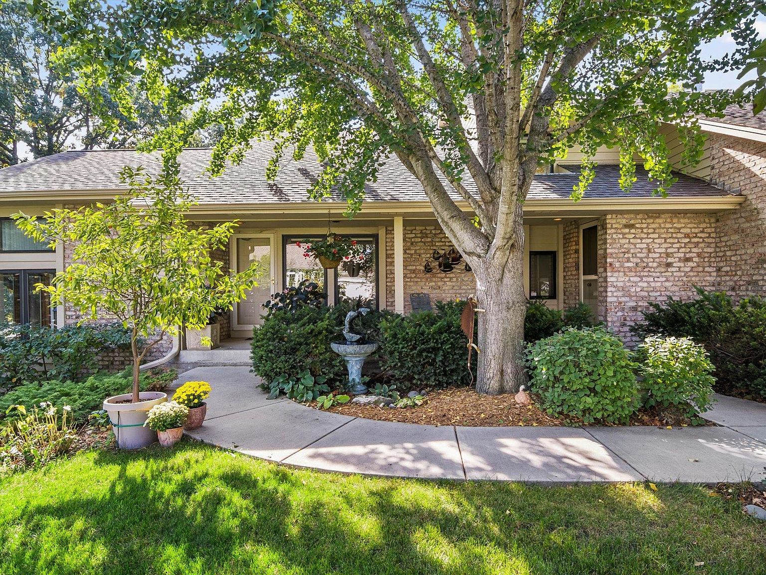 7801 Bush Lake Dr, Bloomington, MN 55438 | Zillow