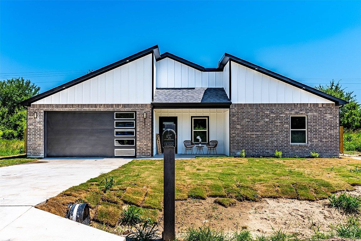 601 Kontiki Dr, Tool, TX 75143 | Zillow 601 Kontiki Dr, Tool, TX 75143 | Zillow