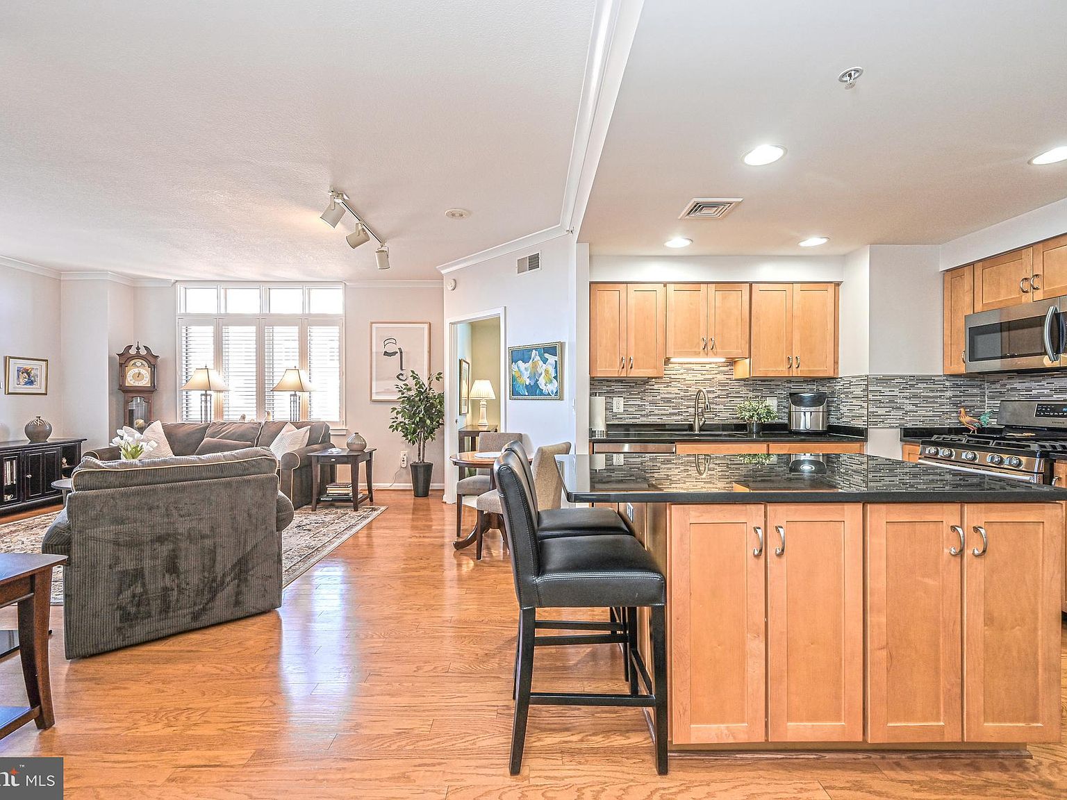 4490 Market Commons Dr UNIT 601, Fairfax, VA 22033 | Zillow