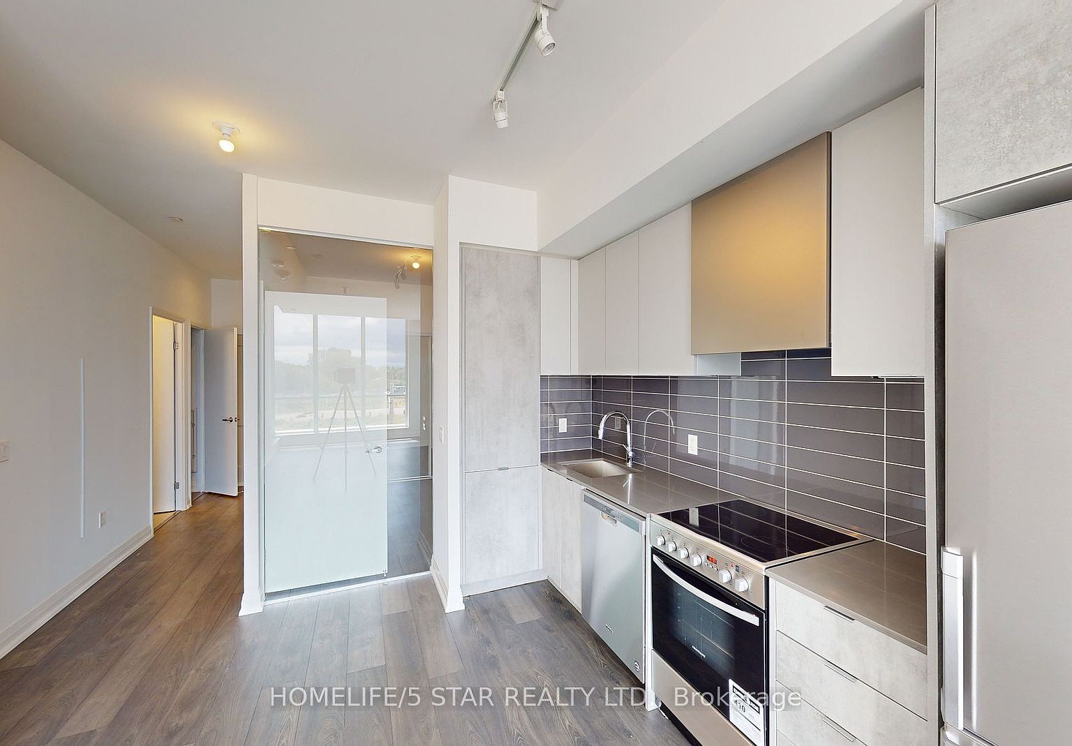 10 Gibbs Rd #316, Toronto, ON M9B 6L6 | Zillow