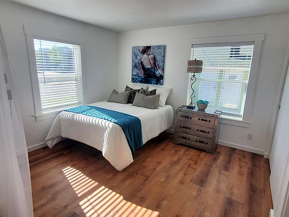 221 Chism St, Reno, NV 89503 | Zillow