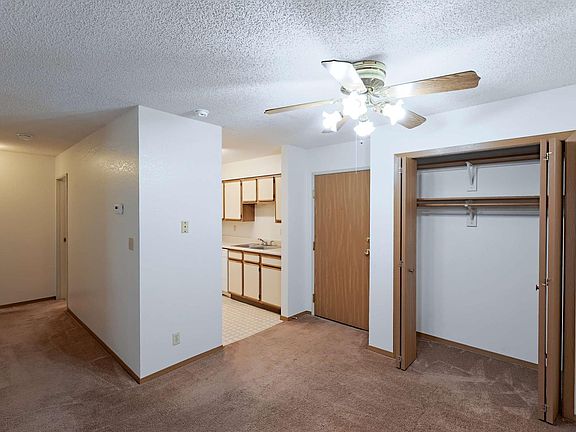 1331 G St #2X1, Lincoln, NE 68508 | Zillow