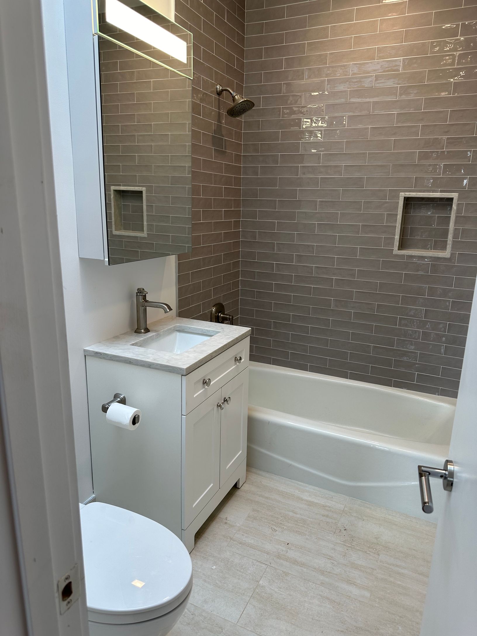 83 Main St Apt 4, Sag Harbor, NY 11963 | Out East