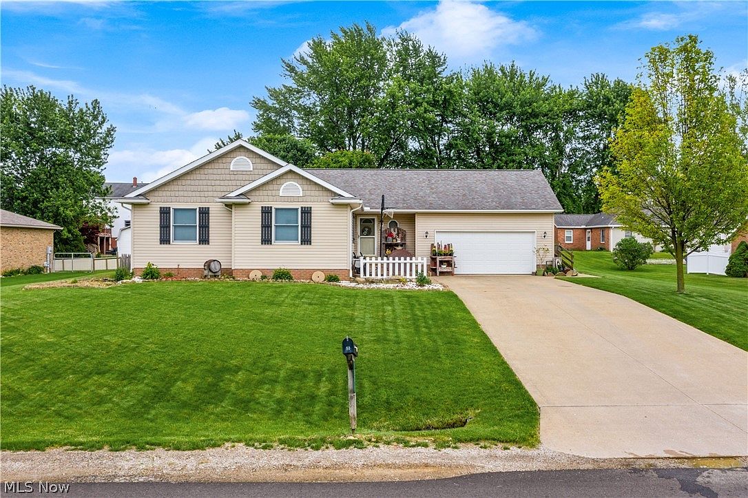 52 Apple Ridge Dr, Apple Creek, OH 44606 | Zillow