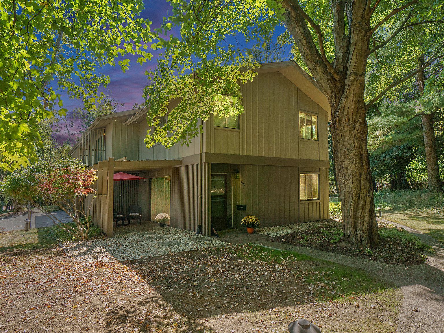 3876 Greenleaf Cir, Kalamazoo, MI 49008 | Zillow
