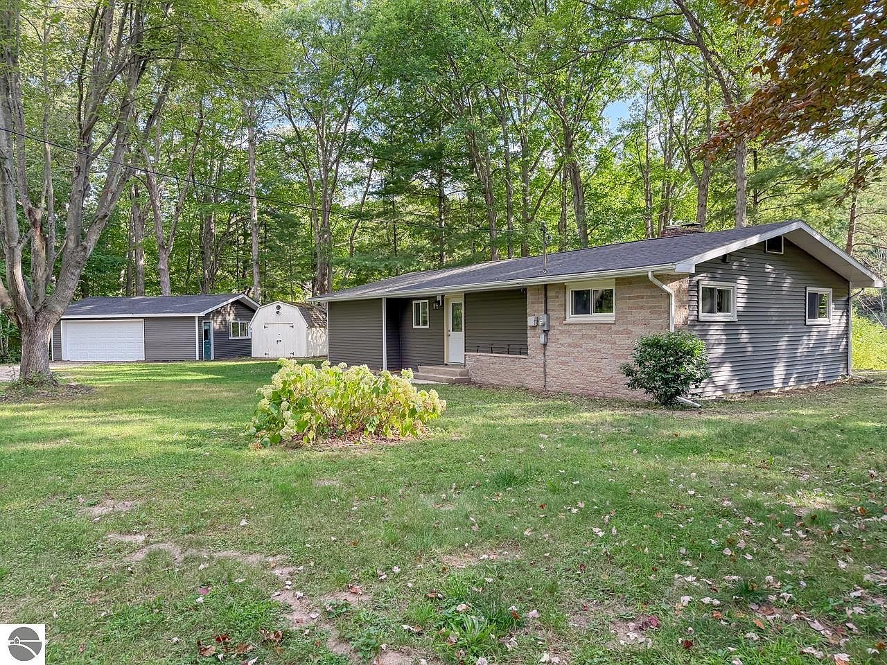 3179 W Pere Marquette Rd Coleman Mi 48618 Zillow