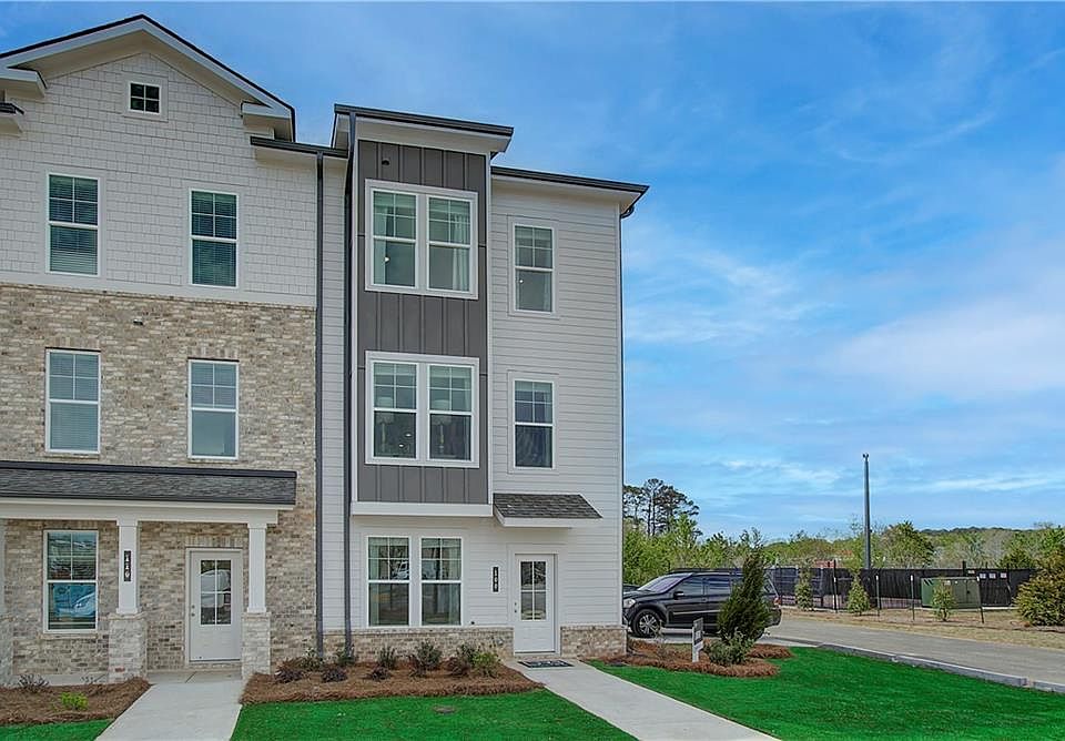 420 Daybreak Ln Newnan GA | Zillow