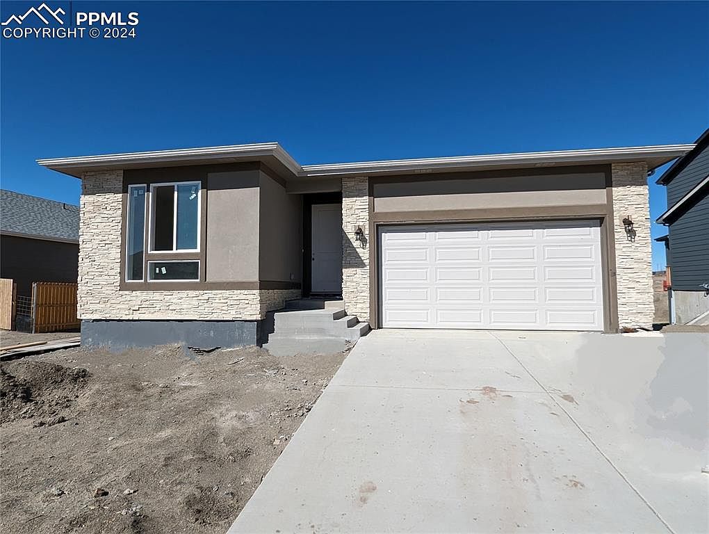3417 Bella Luna Dr, Pueblo, CO 81001 | Zillow