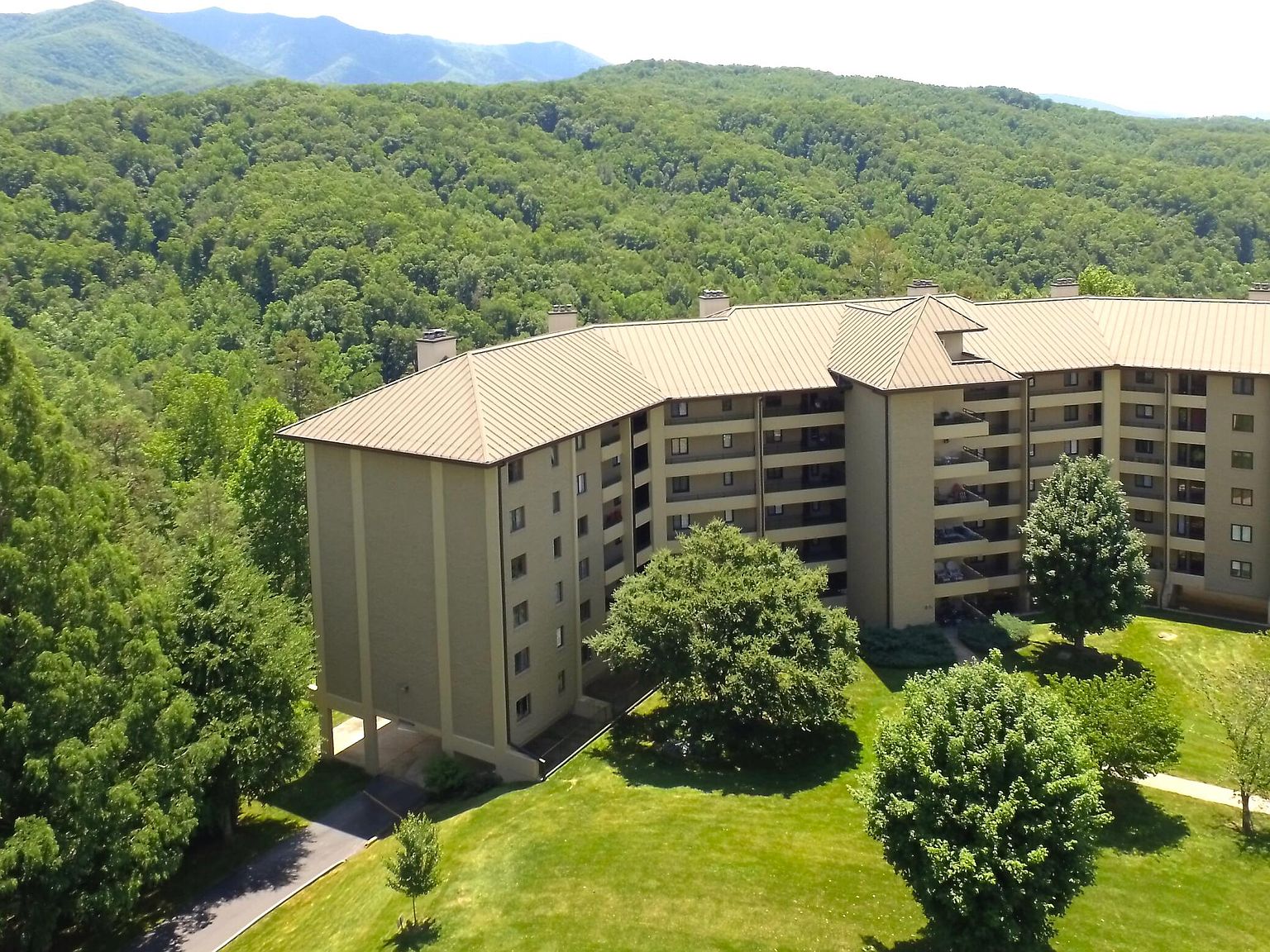 1704 Hidden Hills Rd, Gatlinburg, TN 37738 | MLS #301671 | Zillow