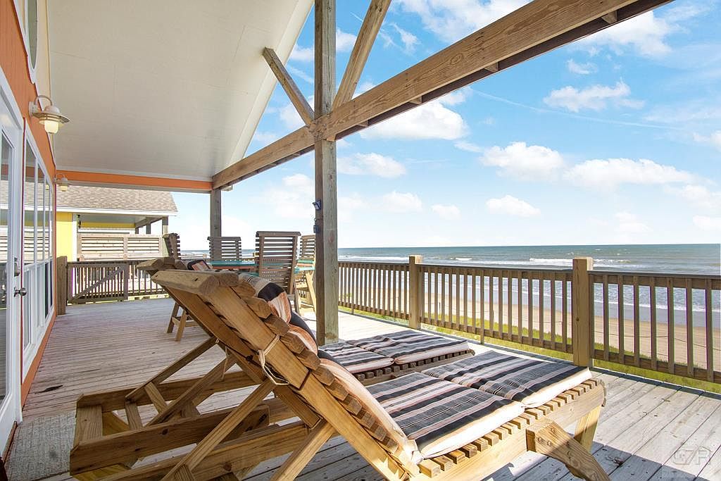 1150 Alex, Gilchrist, TX 77617 | Zillow