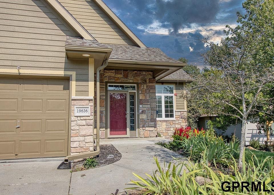 19636 Ridgeway Rd, Plattsmouth, NE 68048 | MLS #22320924 | Zillow