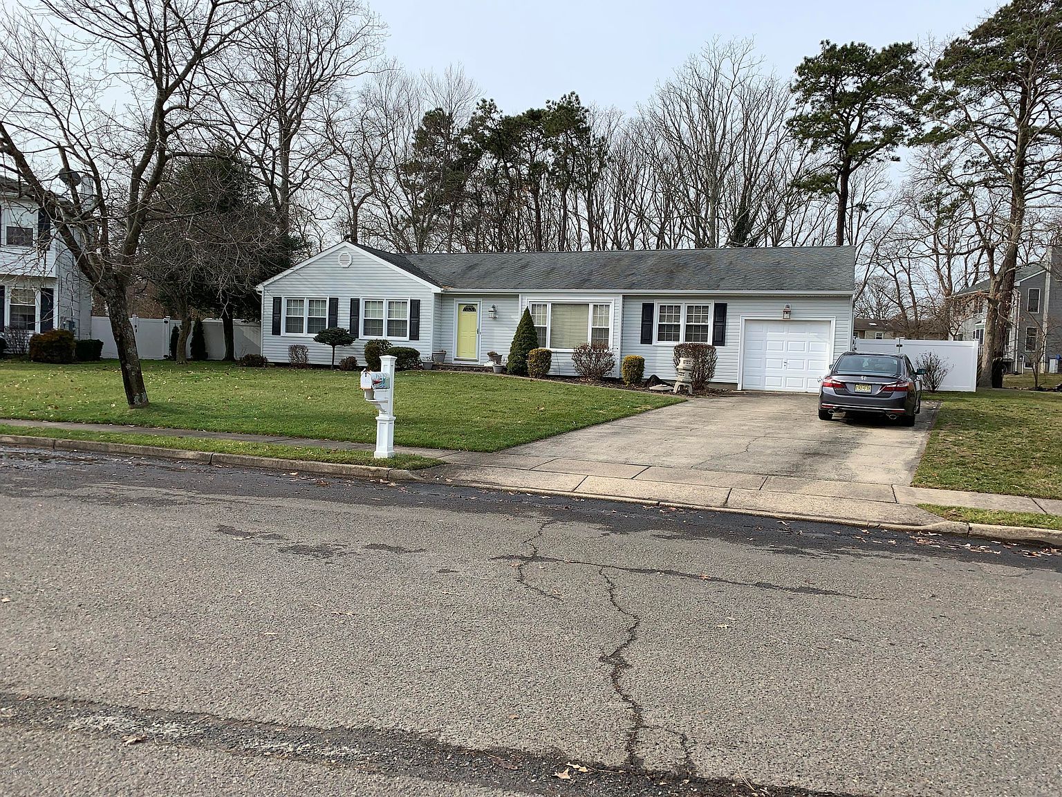 128 Jeff Ct, Toms River, NJ 08753 | Zillow