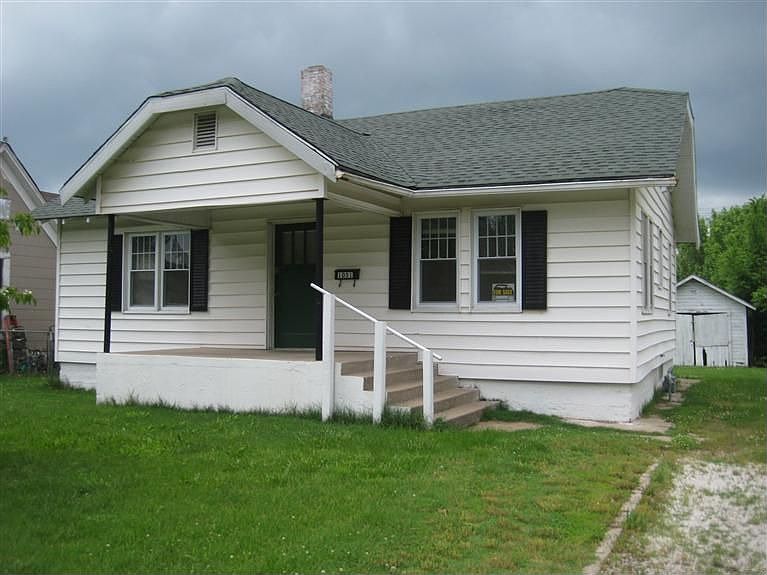 1031 W Chase St, Springfield, MO 65803 | Zillow