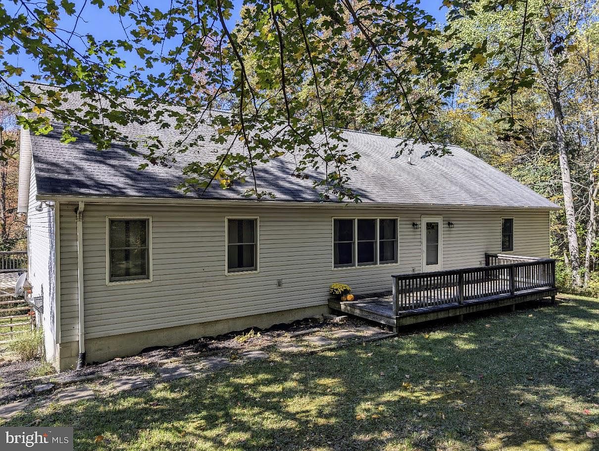 10859 Clear Ridge Rd, Everett, PA 15537 | Zillow