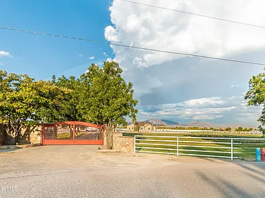 1124 Casad Rd Anthony NM | Zillow