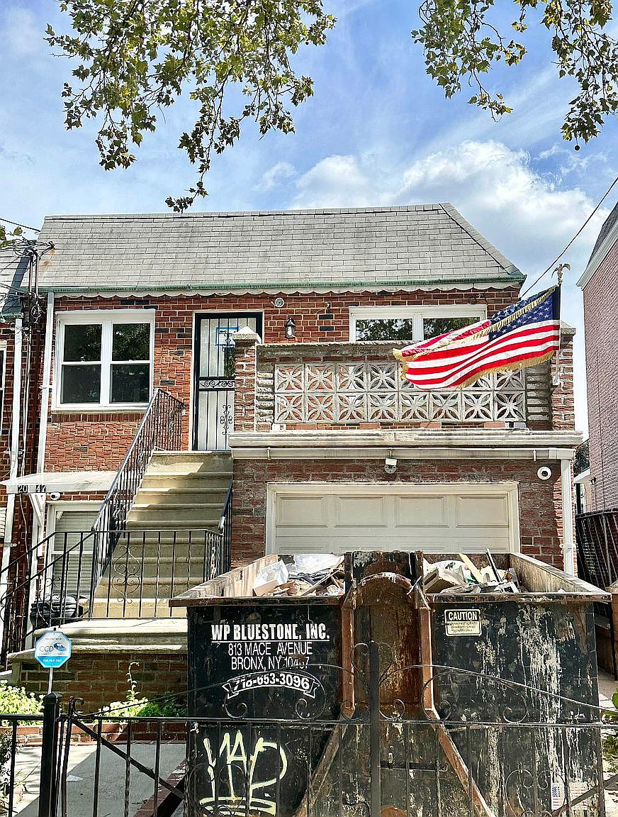 20-47 48th St #2, Astoria, NY 11105 | Zillow