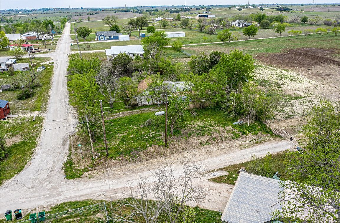611 Old Shive Rd, Hamilton, TX 76531 | MLS #20466288 | Zillow