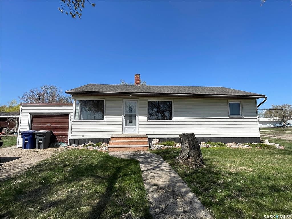 104 1st AVENUE W, Coleville, SK S0L 0K0 | MLS #SK004967 | Zillow