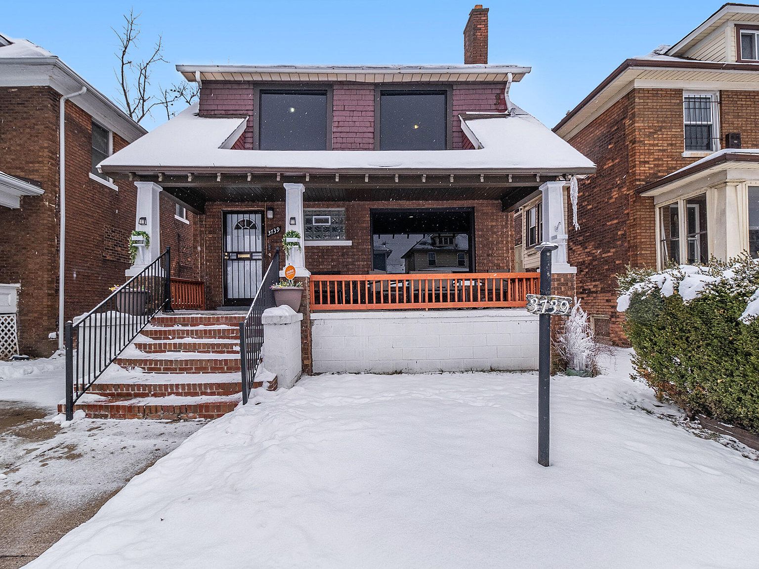 3739 Montgomery Ave, Detroit, MI 48206 | Zillow
