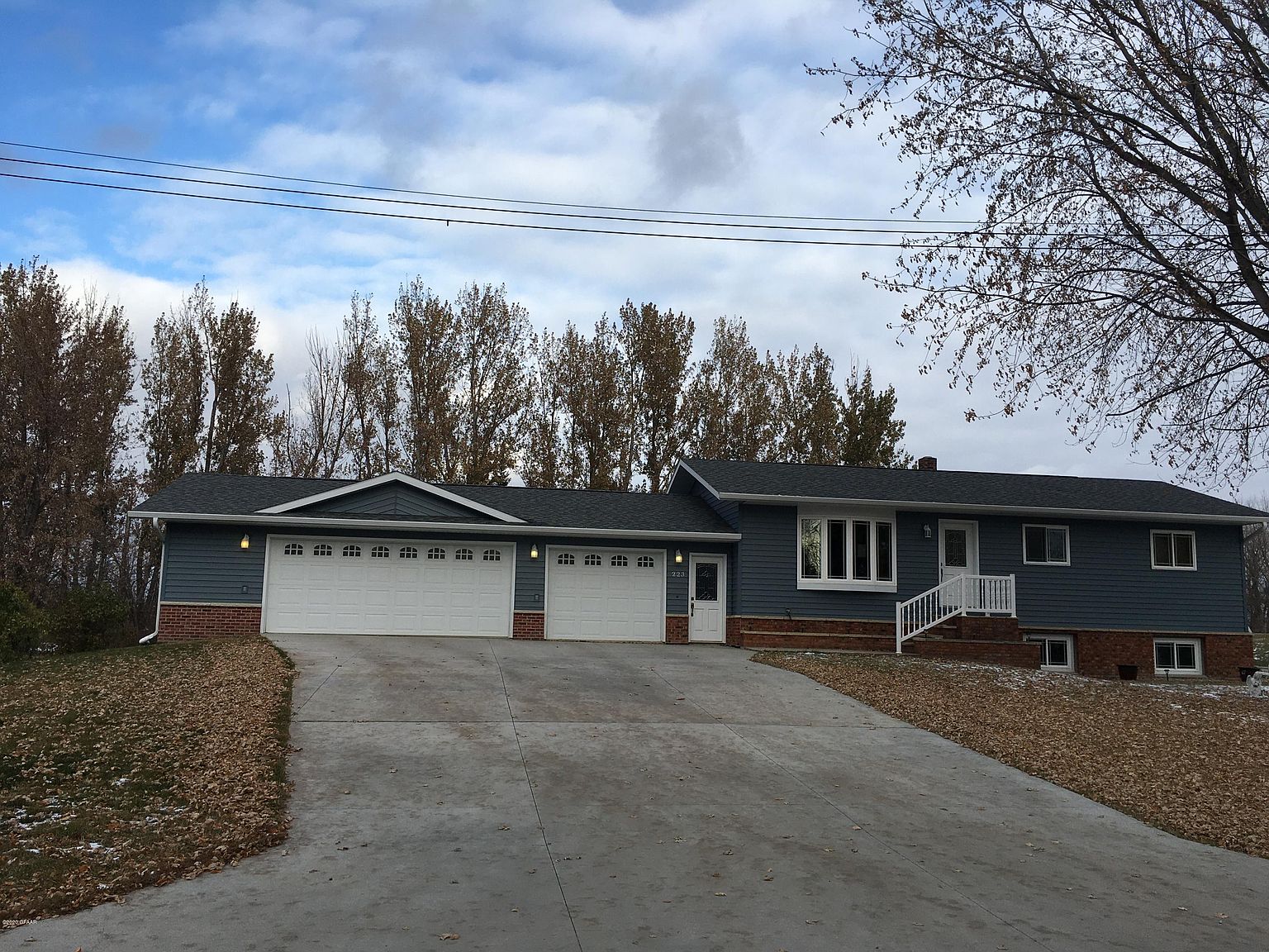 223 Montraille St W, Pembina, ND 58271 | Zillow