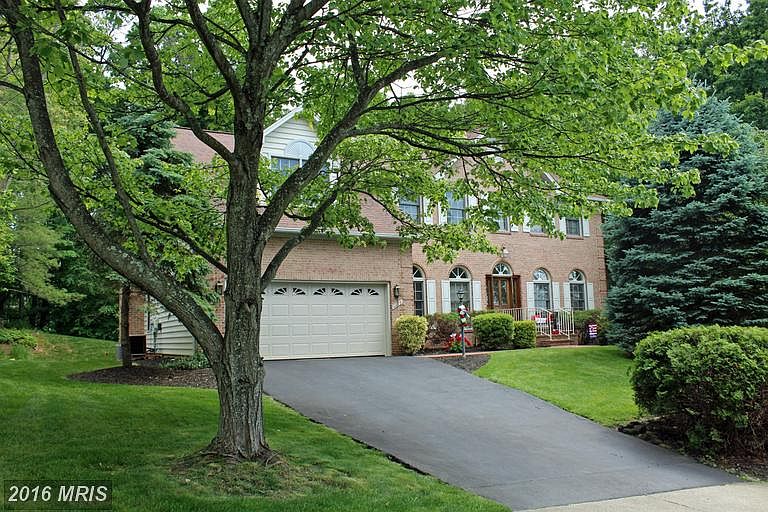 6614 Rock Lawn Dr, Clifton, VA 20124 | Zillow