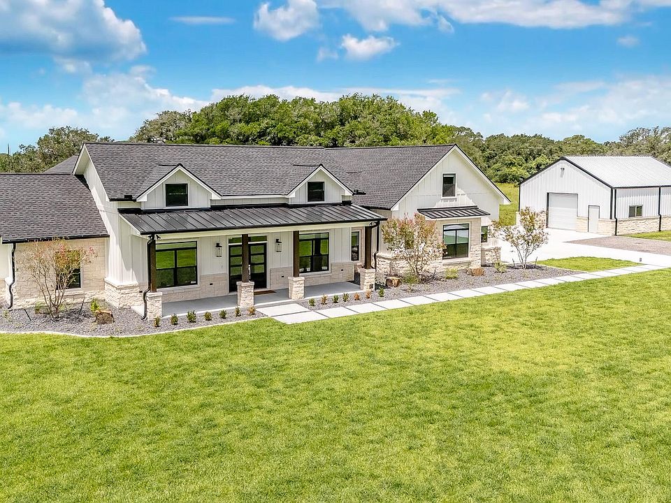 180 Sophie Ranch Rd, Inez, TX 77968 | Zillow