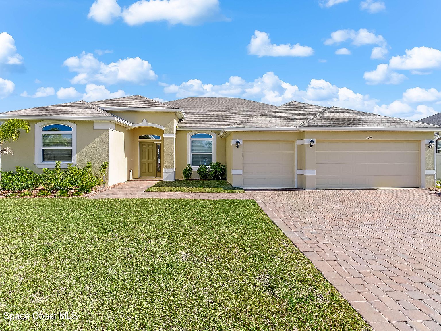 7075 Serpentine Ct, Grant Valkaria, FL 32949 | MLS #1057628 | Zillow