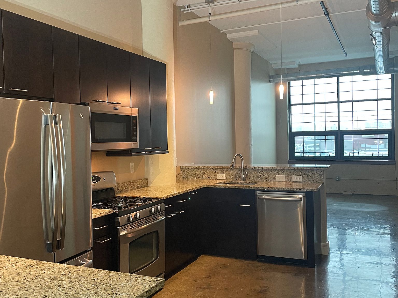 95 Perry St APT 201, Buffalo, NY 14203 | Zillow