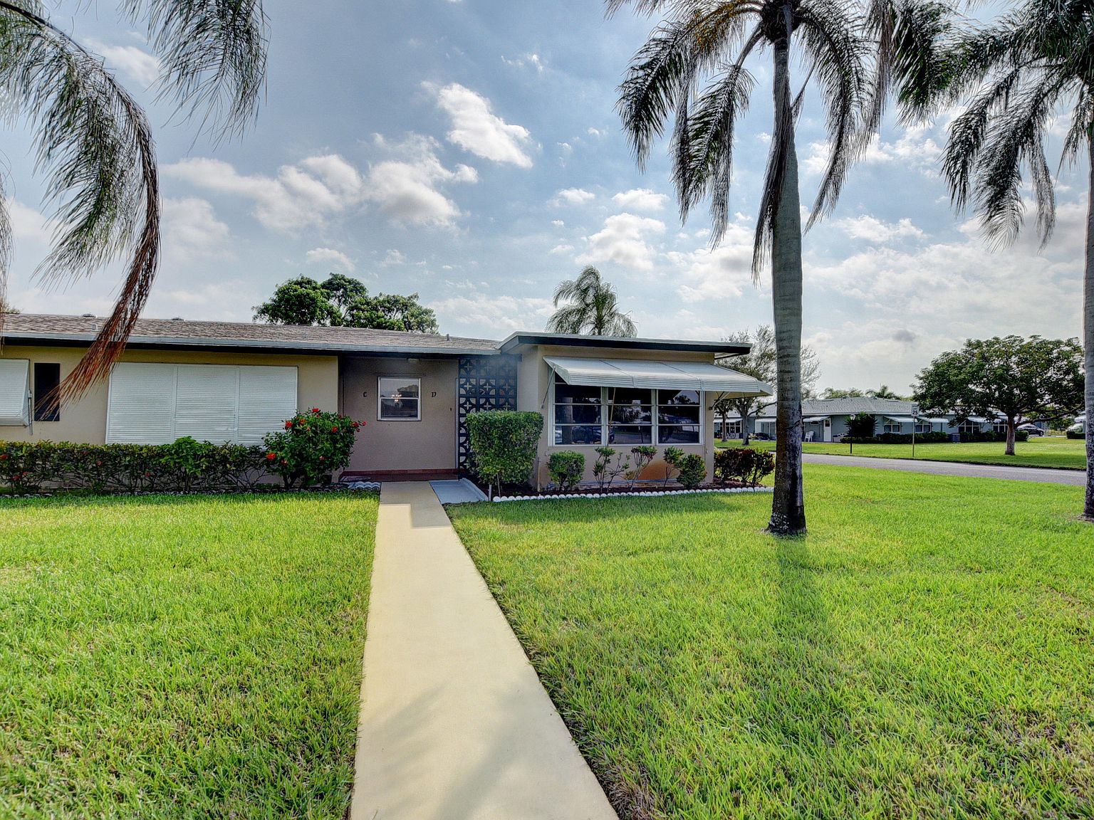 875 North Dr APT D, Delray Beach, FL 33445 | Zillow