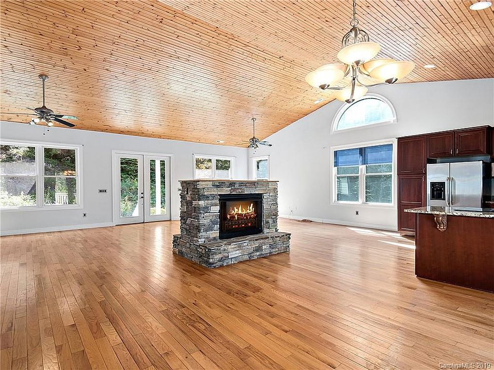 15 Falcon Crest Dr, Fairview, NC 28730 | Zillow