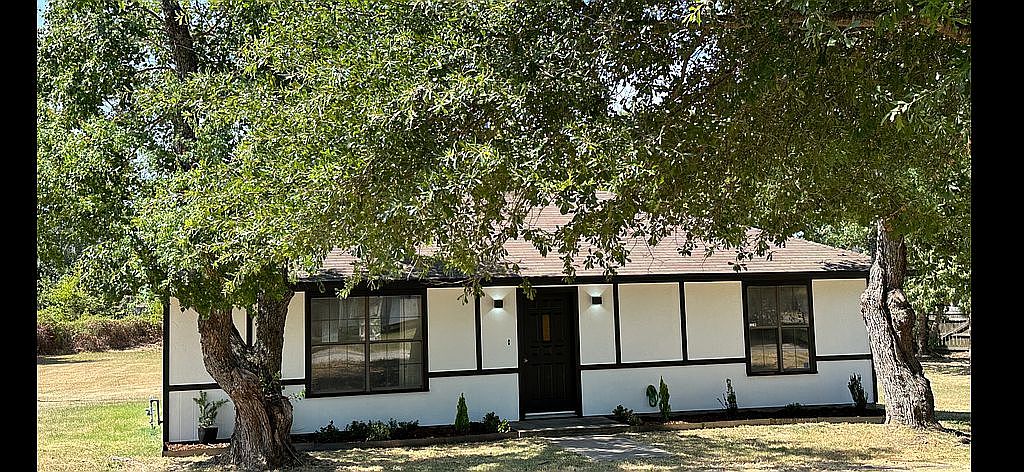 1410 Barbara Dr, Teague, TX 75860 | Zillow