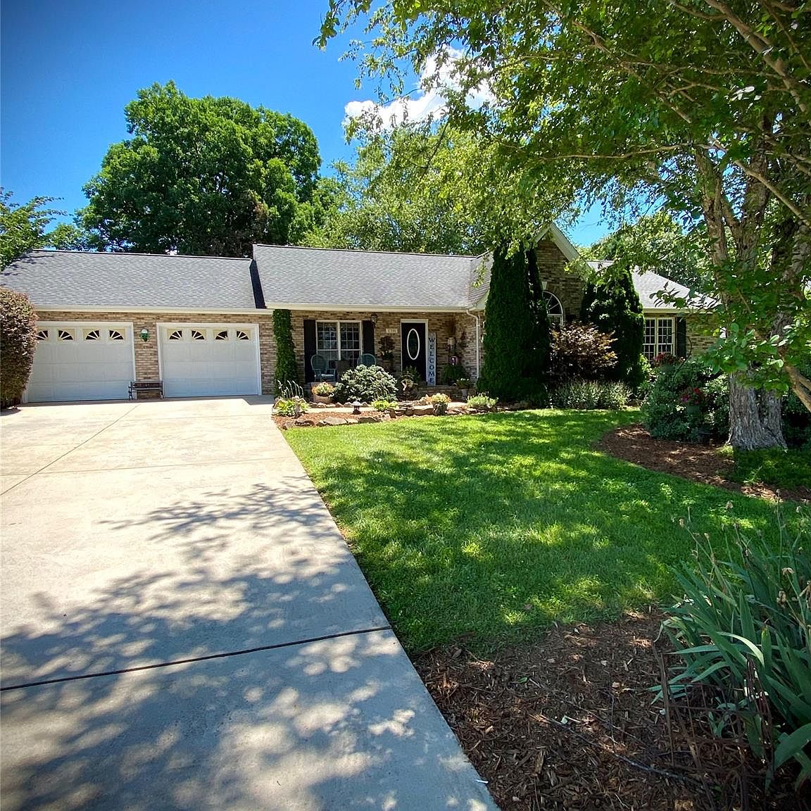 2391 Hounds Way, Hickory, NC 28601 | Zillow