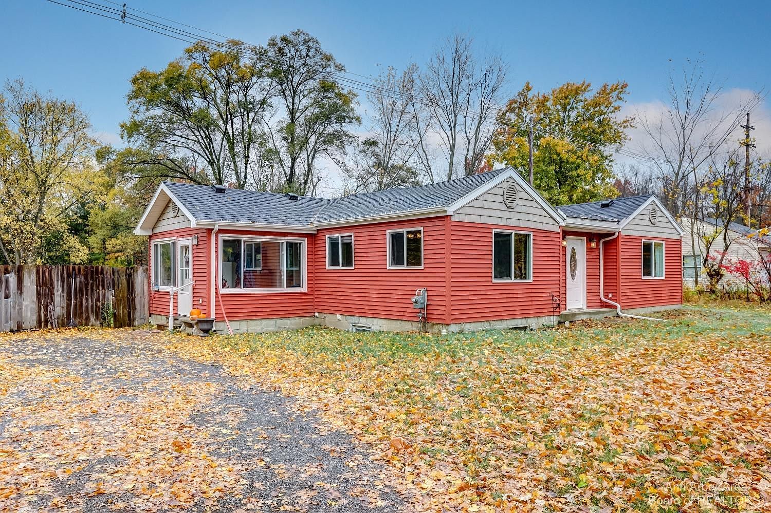 4996 Reynolds Rd, Jackson, MI 49201 | Zillow