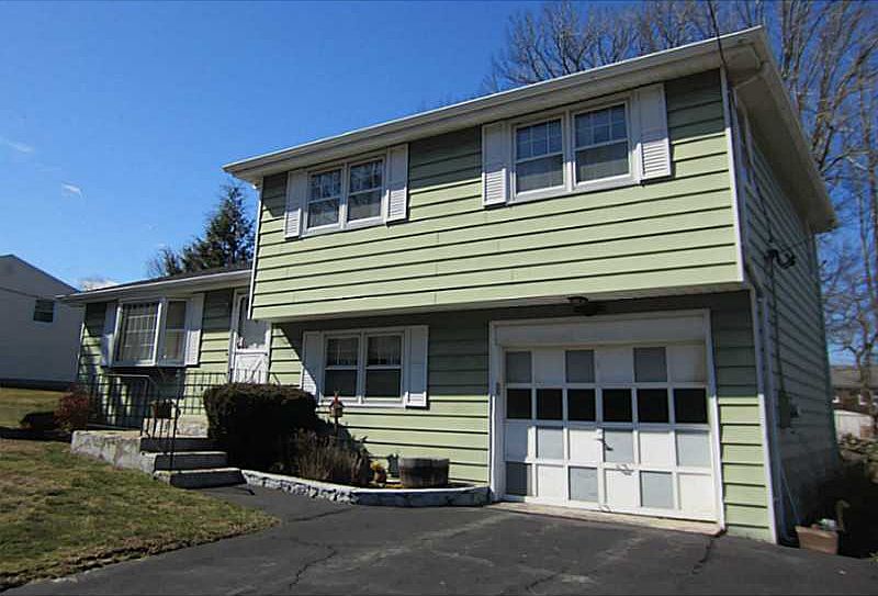 6 Almeida Dr, Warren, RI 02885 | Zillow