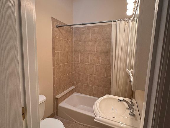 2853 Cleveland Ave, Oceanside, NY 11572 | Zillow