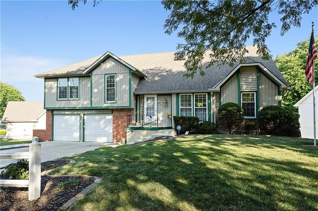 8301 N Marston Ave, Kansas City, MO 64151 | Zillow