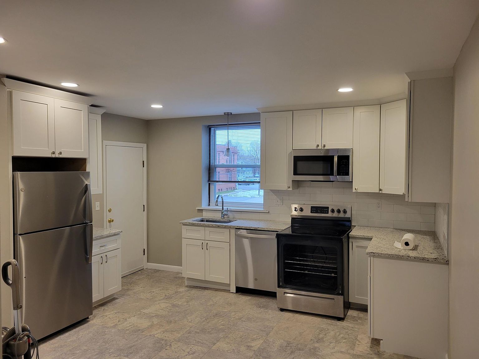 131 Main St #2B, East Windsor, CT 06088 | Zillow