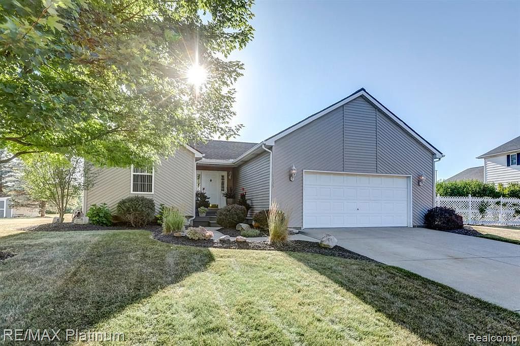 1135 Heather Heath Dr, Howell, MI 48843 | Zillow