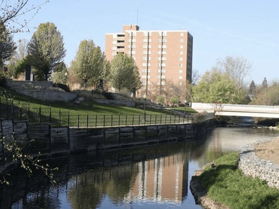 Riverview Terrace Apartments - 400 College Ave Adrian MI | Zillow