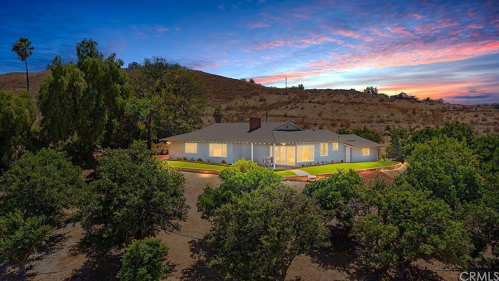 16541 Mockingbird Canyon Rd, Riverside, CA 92504 | Zillow