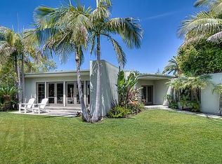 1571 Tower Grove Dr, Beverly Hills, CA 90210 | Zillow