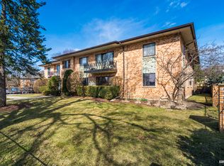 1033 Busse Hwy APT 2C, Park Ridge, IL 60068 | Zillow