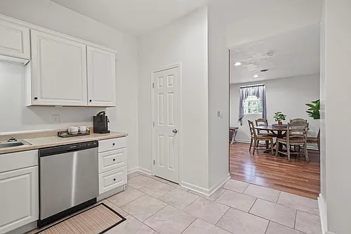 Apartments for Rent Near Me | HotPads