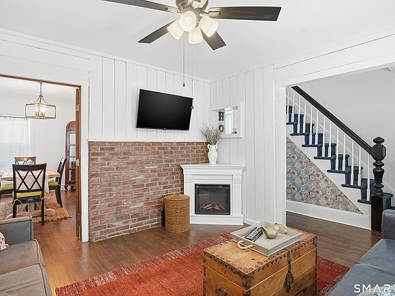 944 Longbrook Avenue, Stratford, CT 06614 | MLS #24151593 | Zillow