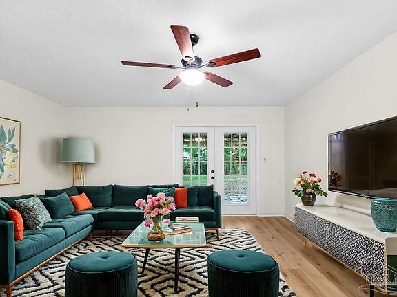 7704 Kipling St APT D, Pensacola, FL 32514 | Zillow