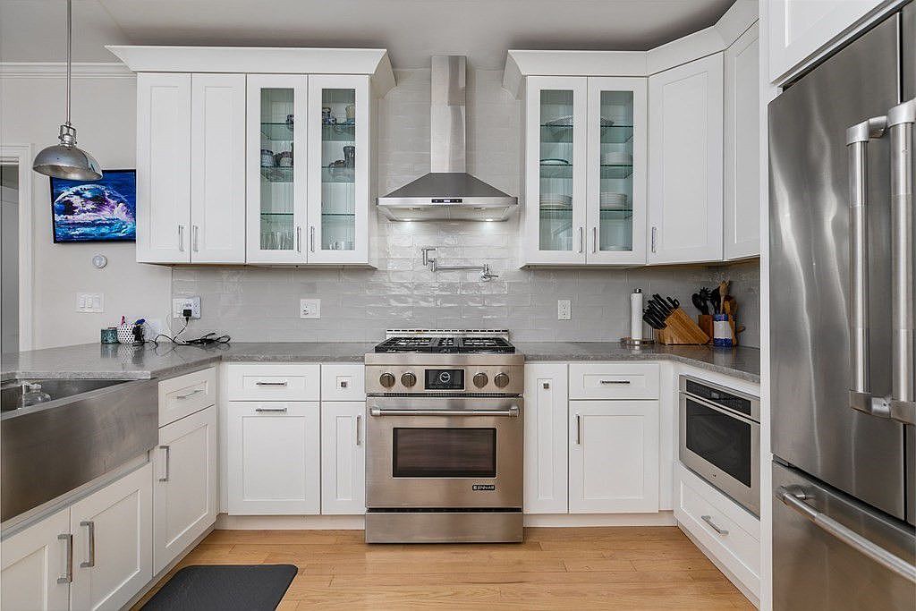 8 Hamilton Rd #1, Somerville, MA 02144 | Zillow