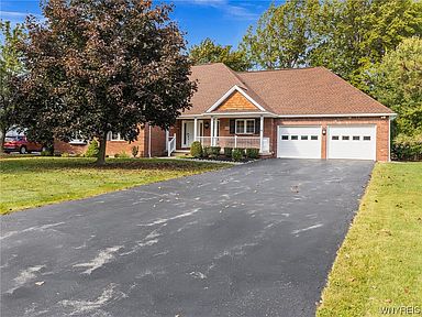 6290 Emily Ct, Clarence Center, NY 14032 | Zillow