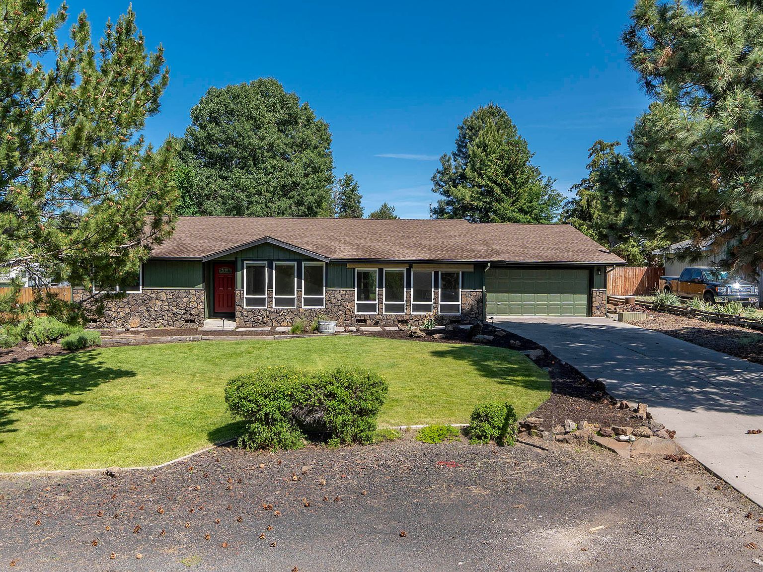 61180 Ladera Rd, Bend, OR 97702 | Zillow